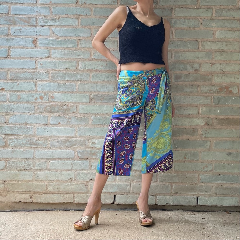 Vintage Capri Pants 90s Y2k Rampage Satin Scarf Print… - Gem